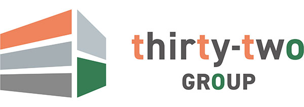 Thirty two グループ
